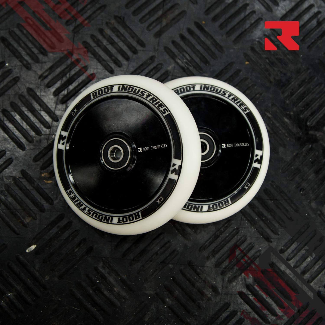 Roues de trottinette AIR 110mm Blanches et Noires Légè...